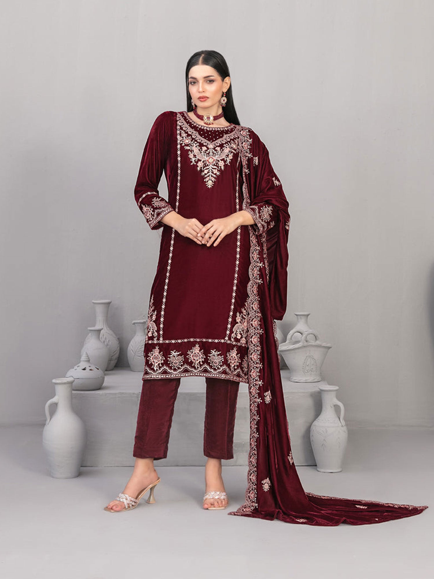 Tawakkal "Velvora" Luxury Velvet 3-Piece Suit (D4923) - Red – MOMINA ...